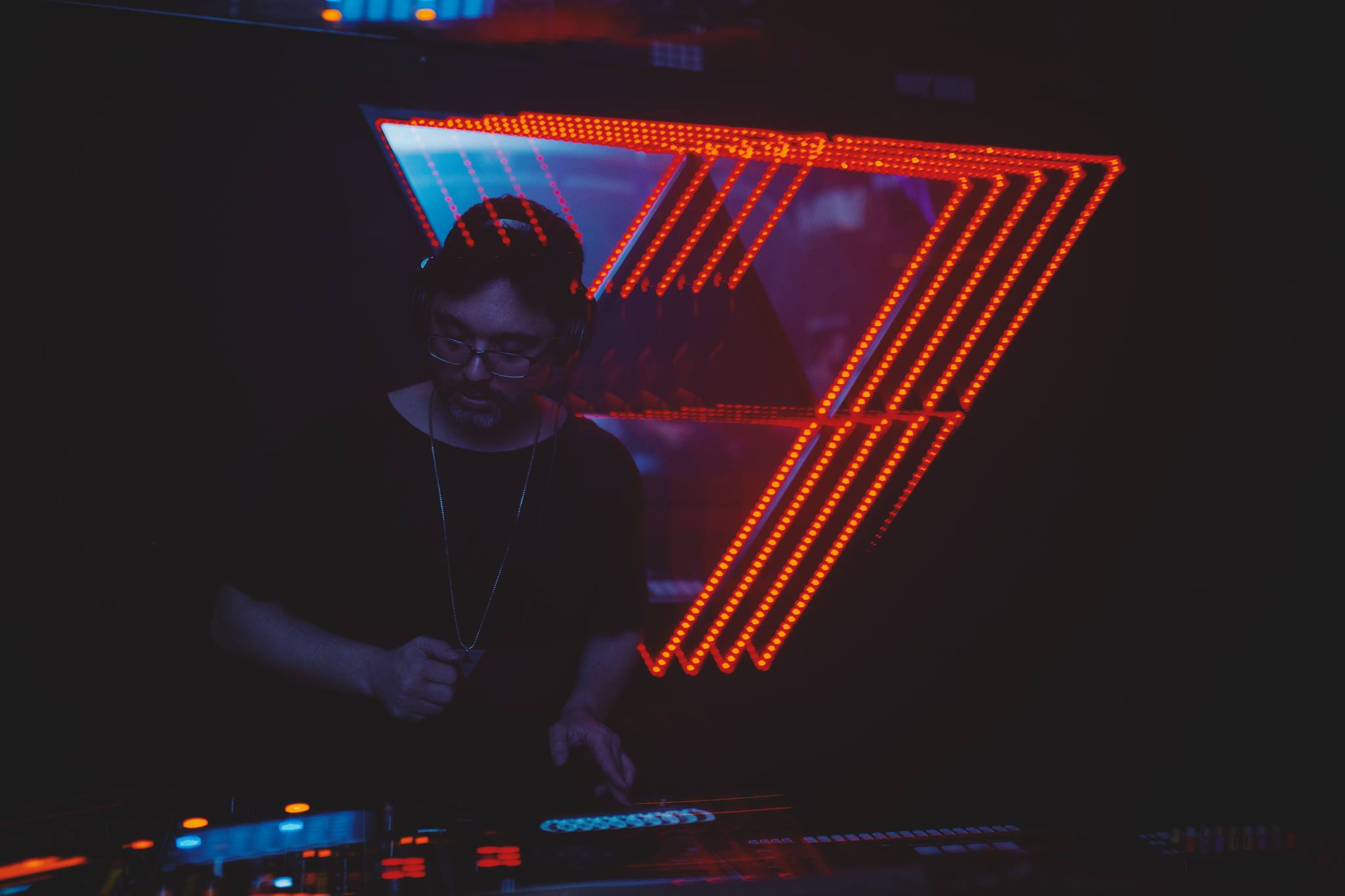 CIDADE MARAVILHOSA RECEBE SHOWCASE DA PRISMA TECHNO PELA PRIMEIRA VEZ - GRVE